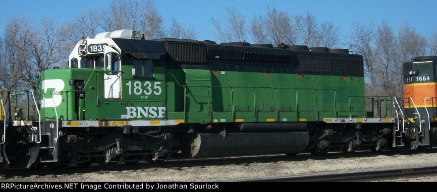 BNSF 1835, conductor's side